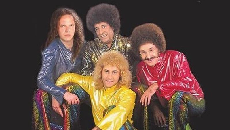 I Cugini di Campagna a Sanremo con un brano de La Rappresentante di ...